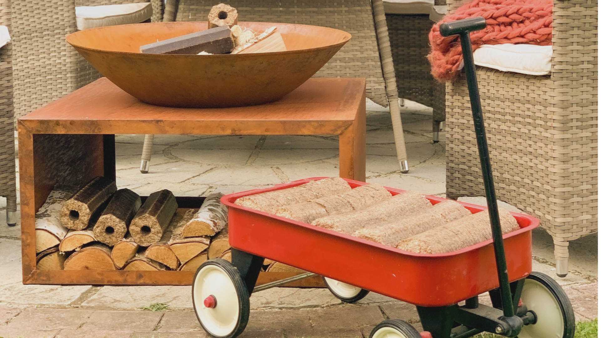 {"value":{"src":"http://file-manager-bucket-production-234547735252.s3 ...