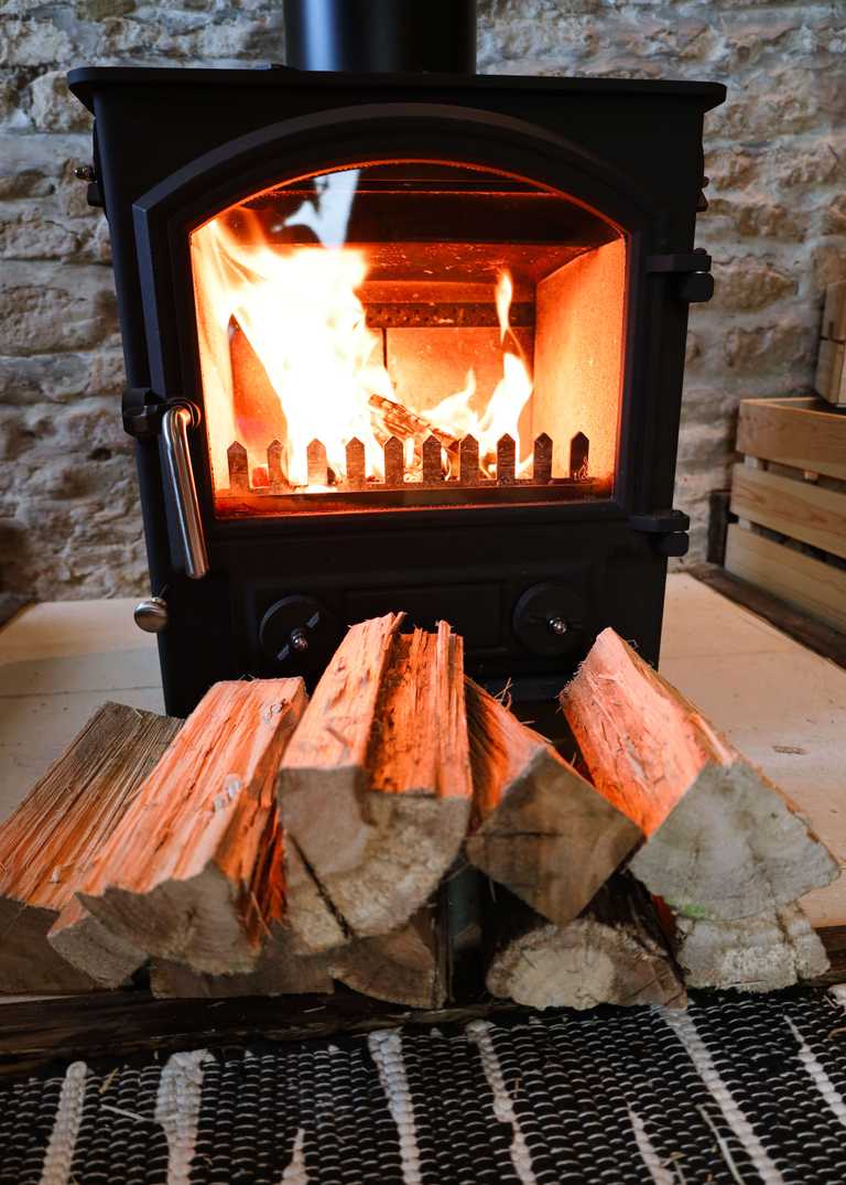 Kiln Dried Premium Hardwood Firewood Bags